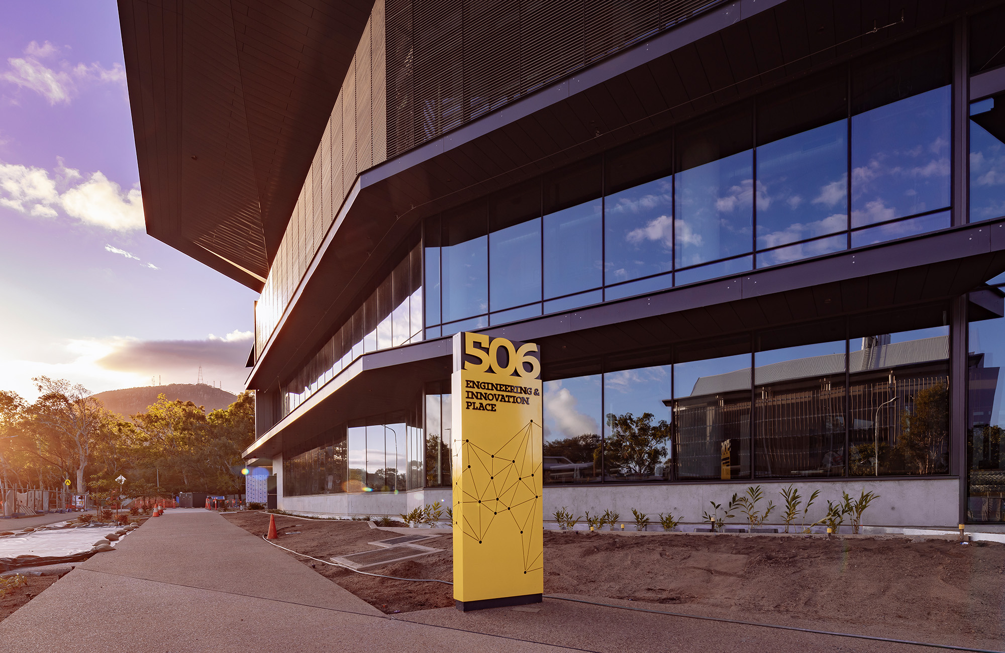 James Cook University's Engineering & Innovation Place